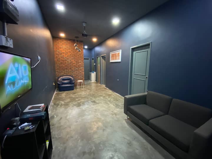 Theatbas Budget Homestay No7 - Seri Iskandar
