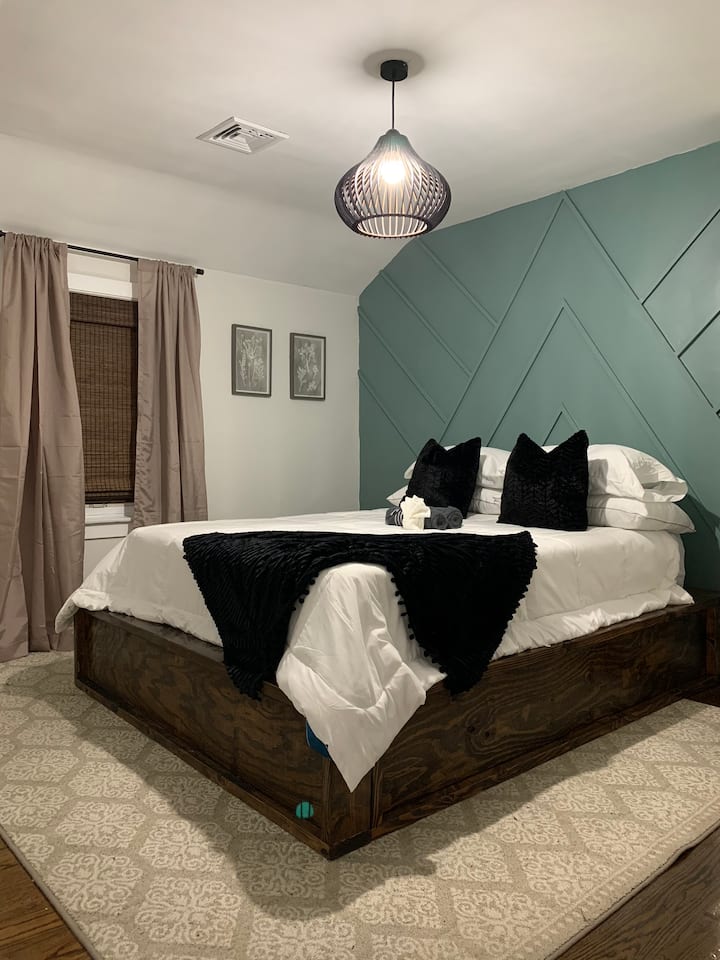 Queen’s Oasis: Peaceful Queens Stay - Malba - Queens NY