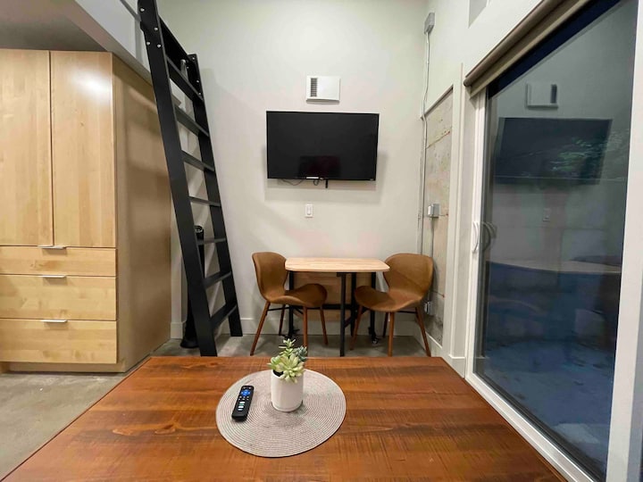 Top Of The Hill Nested Loft (3) - Laurelhurst - Seattle