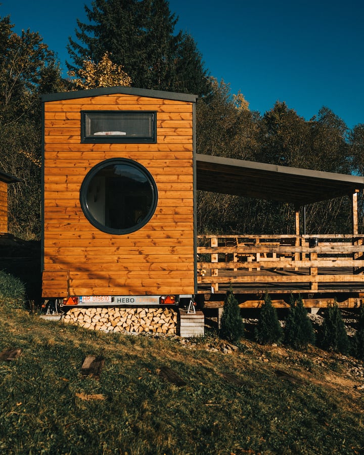Cozy Mountain Escape • Romantic Tiny House + Tub - Gârda de Sus
