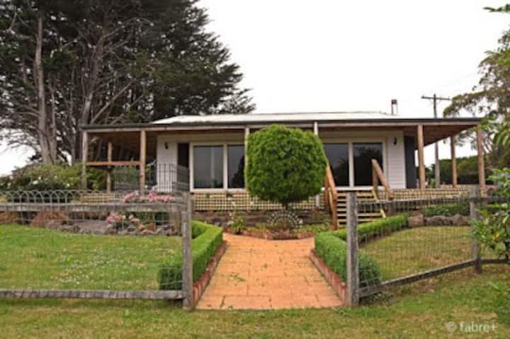 The Farmhouse @ Donegan's - Ballan