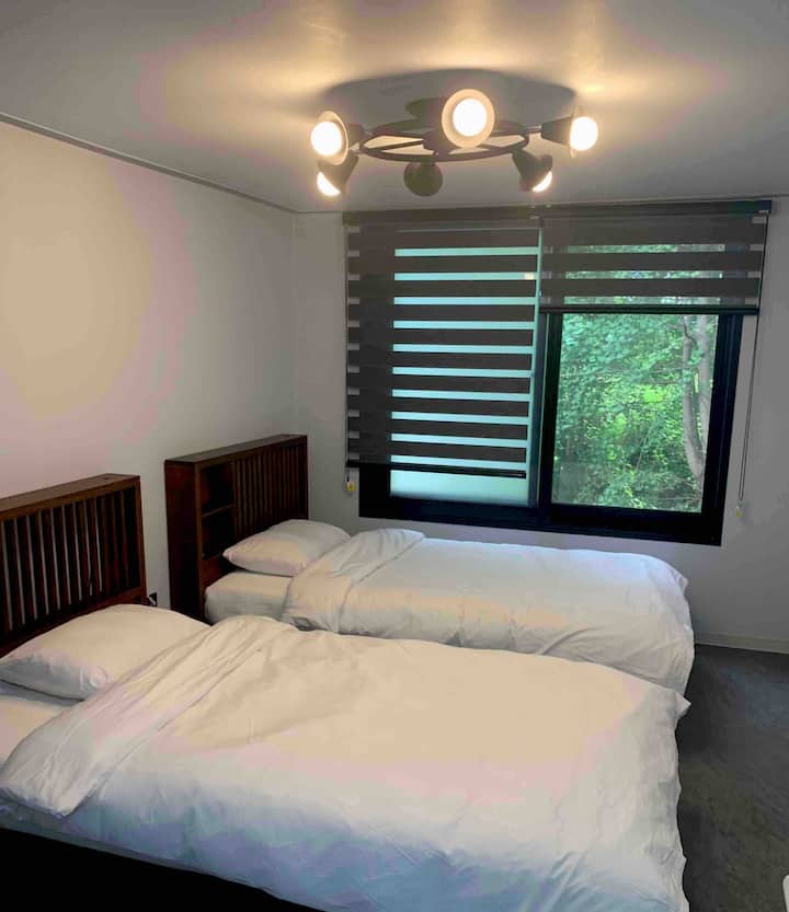 Near By Gyeongbokgung Station Convenient Location - Séoul