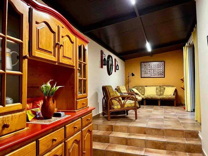 Casa Antika - El Paso