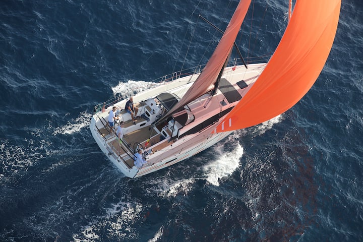 Nuit De Rêve Sur Un Voilier D'exception. - Aigues-Mortes