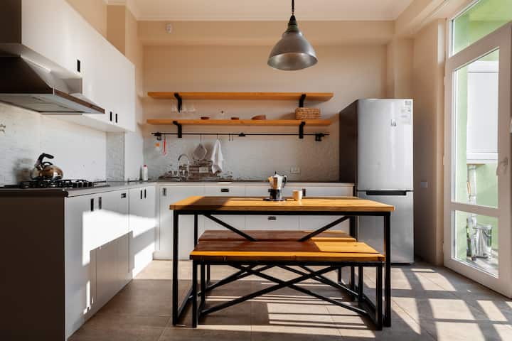 1br Flat & Balconies In Vake - Tbilisi