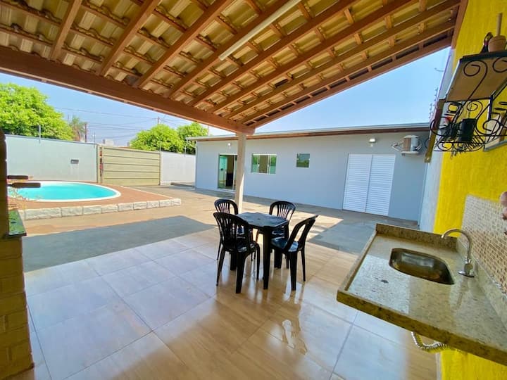 Casa 5 Min. Thermas - Piscina, Ar E Wi-fi. - Olimpia