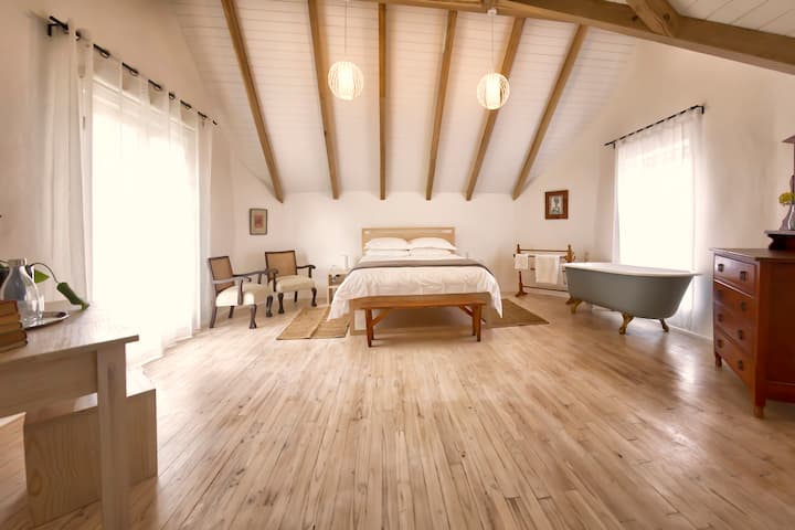 Strooiblom Room: Kogman & Keisie Farm - Montagu