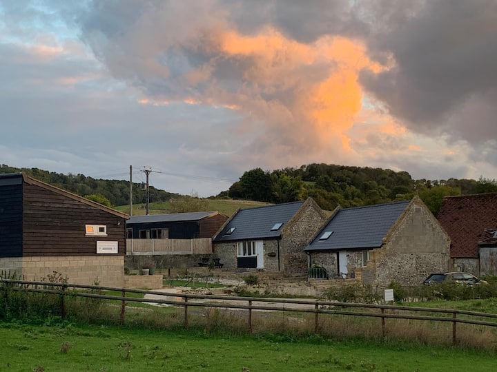 The Calf Shed - On A Real Working Farm, Aonb, Kent - Dover