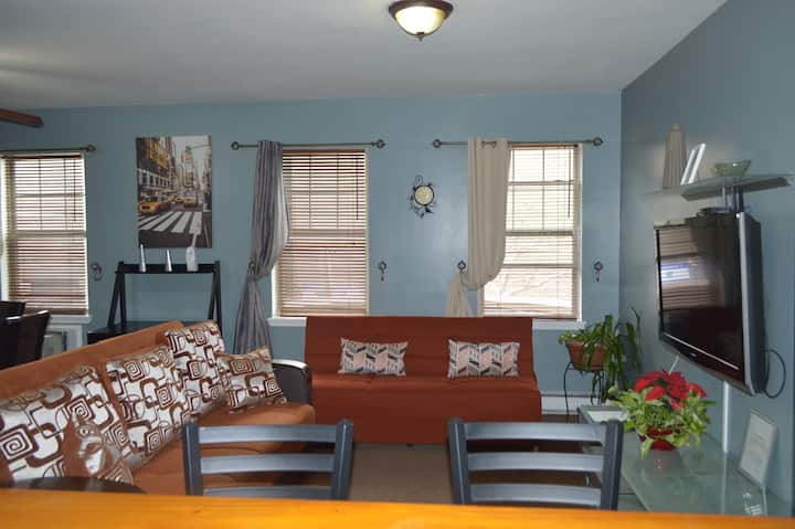 Luxurious Brooklyn Getaway - Two Bedroom Apartment - Brooklyn, NY