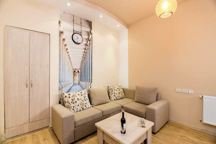 Duda's Home Shota Rustaveli  Avenue #20 - Tbilisi