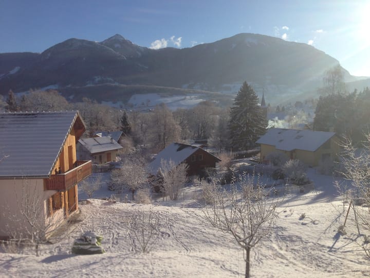 Grande Maison Au Calme Dans Les Bauges - Savoie
