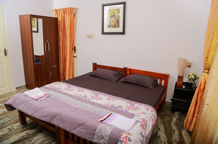 Devas Studio Home - Kochi, India