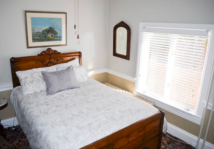 Aaron Burr House- Room 3 - New Hope, PA