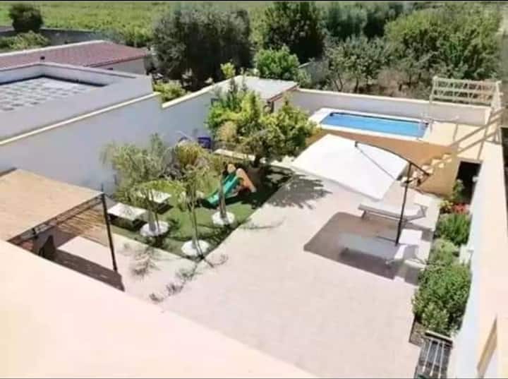 Camera In Villa - Taranto