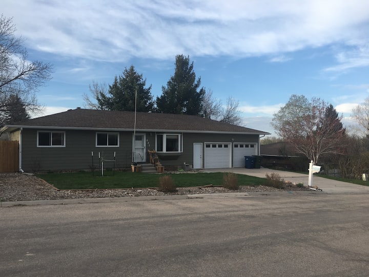 Cozy 3br Sheridan Home Close To Walking Paths - Sheridan, WY