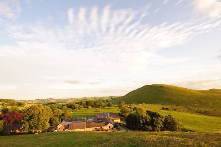 Peak District Barn,door To Dale Walks,coach House - Alstonefield