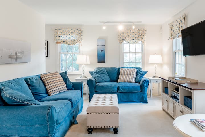 Chloe’s Classic Cape: Where Calm Meets The Coast - Eastham, MA