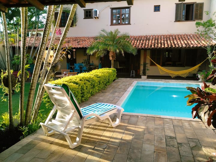 Linda Casa Com Piscina E 4 Quartos. - Cabo Frio