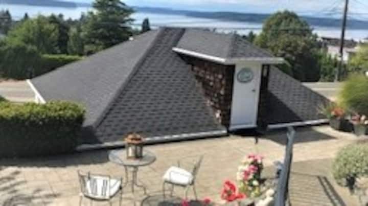 Browns Point Mini Bungalow - Federal Way, WA