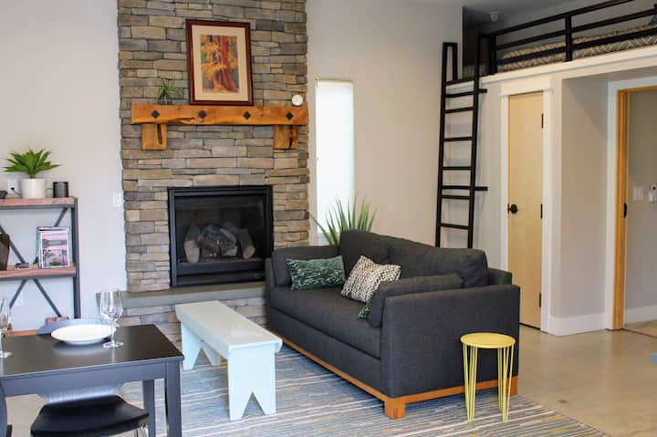 The Hub—apartment @ Downtown & Historic Dist - Bend, OR
