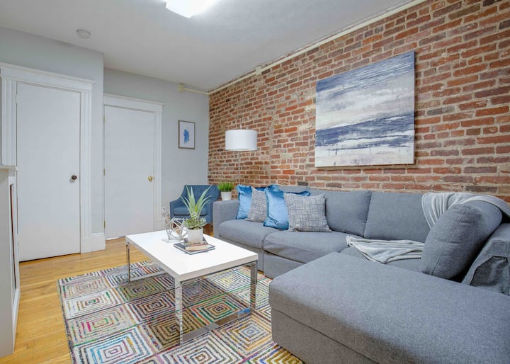 Beautiful Beacon Hill Home - Amazing Location! - Boston, MA