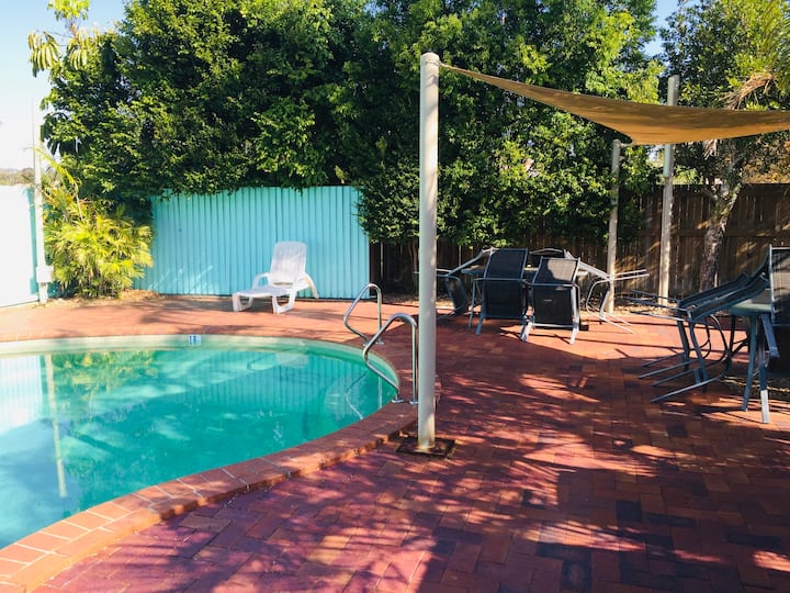 One Bedroom Apartment On Esplanade - 2 Single Beds - Hervey Bay