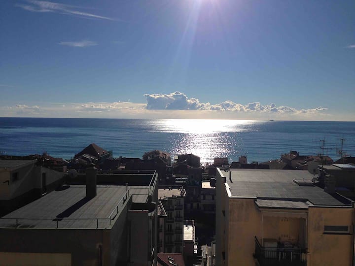 "Alloggio Con Vista Mozzafiato” - Finale Ligure