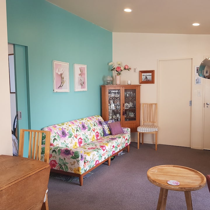 Modern, Fully Self-contained Apartment Near  Cbd, - Wellington