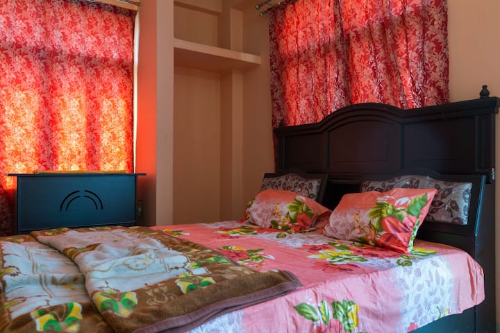 Spacious Furnished A/c Penthouse With Internet - Hyderabad