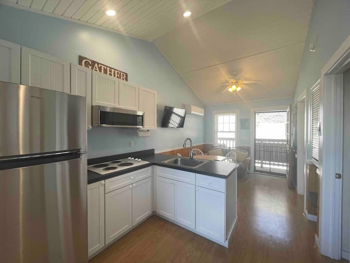Sandcastle Duplex - Upper Level - Sylvan Beach, NY