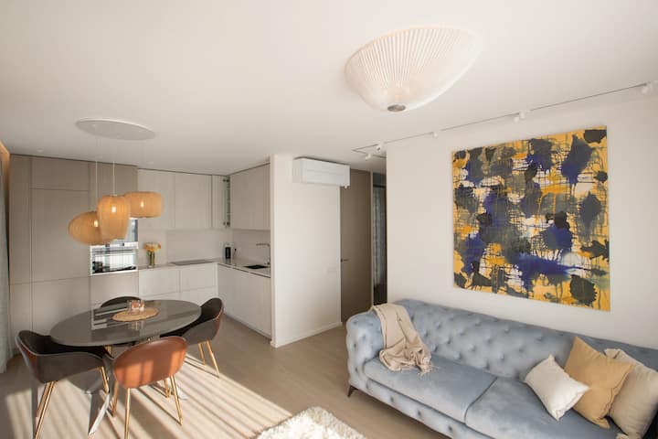 Vibrant 2 Bedroom Apartment For Professional Stay - Kaunas