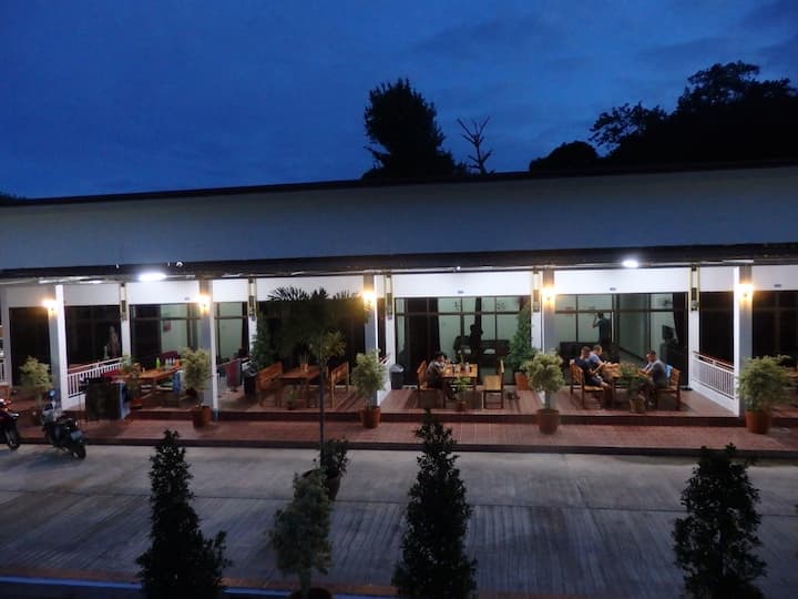 2 Bedroom Family House, Sleeps 6 - Ko Samet
