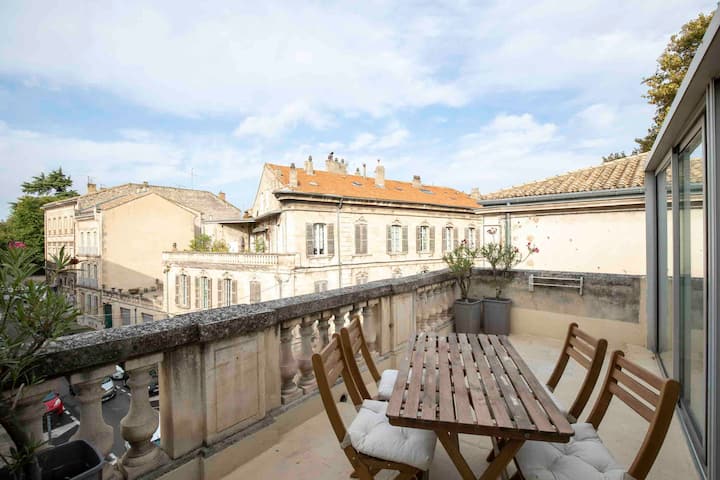 Bel Appart Climatisé En Duplex - Terrasse - Wifi - Avignon