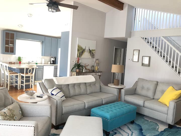 Charming Beach House -Steps From The Beach - Beach Haven, NJ