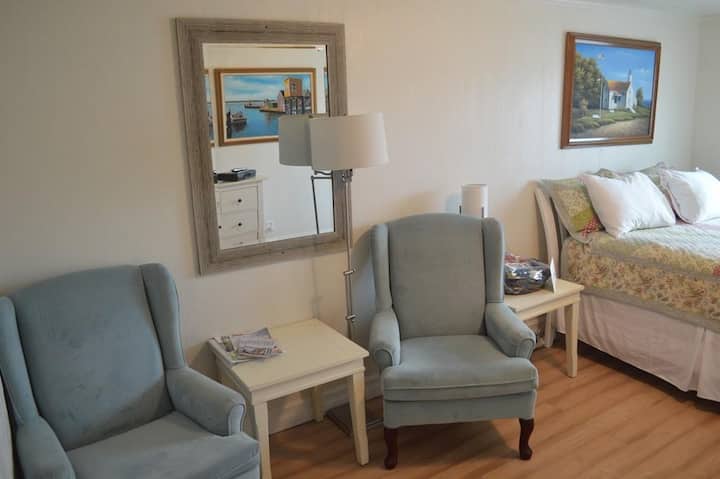 Vineyard Harbor - Unit 234 - Oak Bluffs, MA