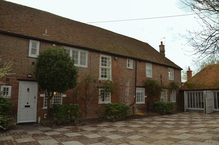 The Coach House-family Staycation - Kent