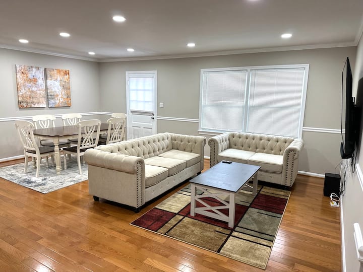 Charming | 4 Brs | 5 Beds | 2.5 Baths | 20min Dc - Fairfax, VA