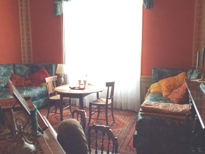 Chambre Double De Charme 2e/maison De Maître - Vierzon