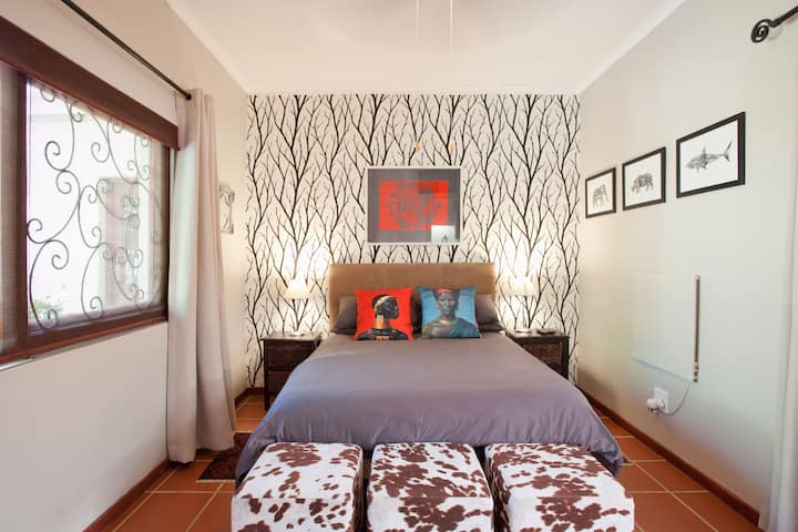 Garden Cottage - No Loadshedding - Green Energy -