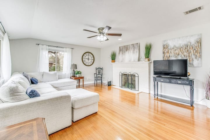 The Duchess Of Pensacola - Pensacola, FL