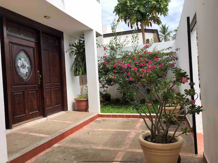 Casa Gaviotas 5 Bedrooms 5 1/2 Bathrooms. - Mazatlán