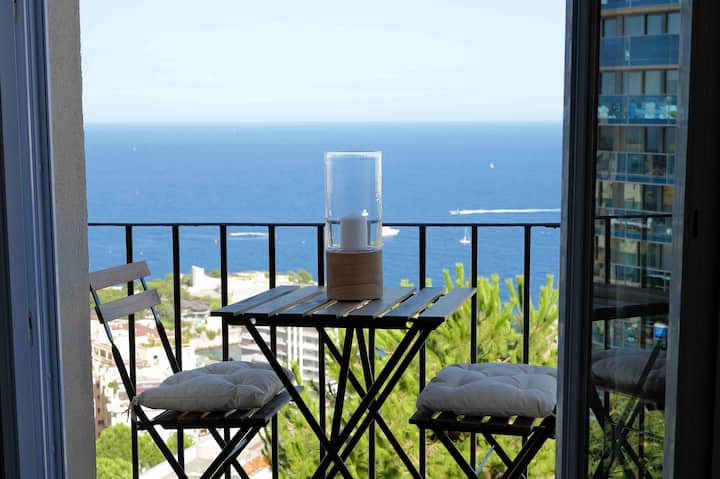 Studio Vue Mer Avec Balcon, Proche De Monaco - Mônaco