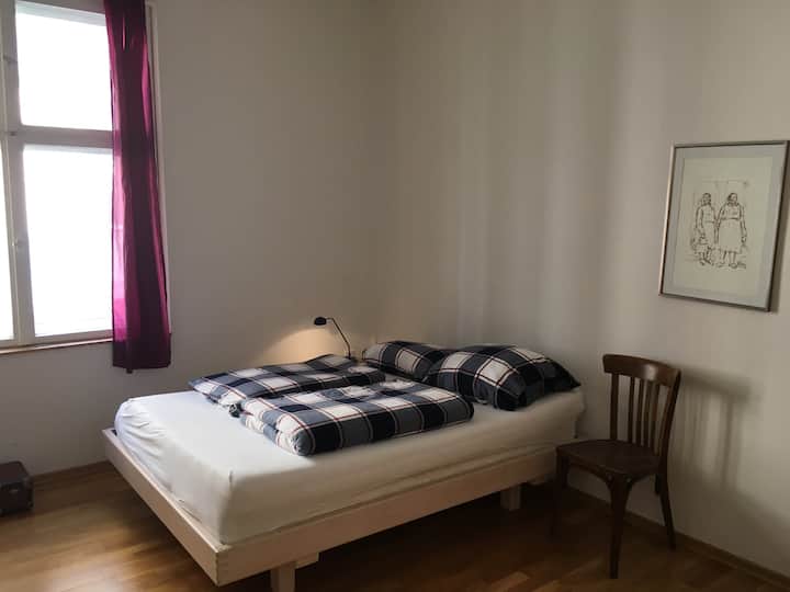 Quiet Room In Charlottenburg - Berlin