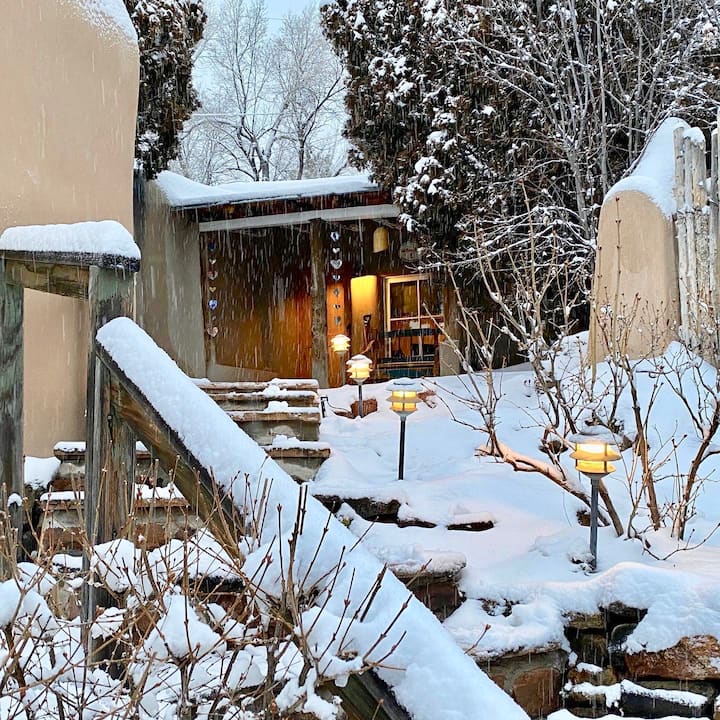 Private And Authentic Santa Fe Artist's Casita - Santa Fe, NM