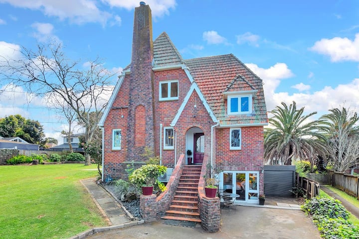 Legacy Big Family House With 9 Br 4bh 13 Bed. - Auckland