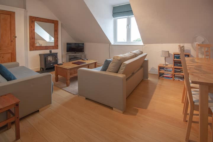 Harbour Loft One Minute From Beach - Isle of Sheppey