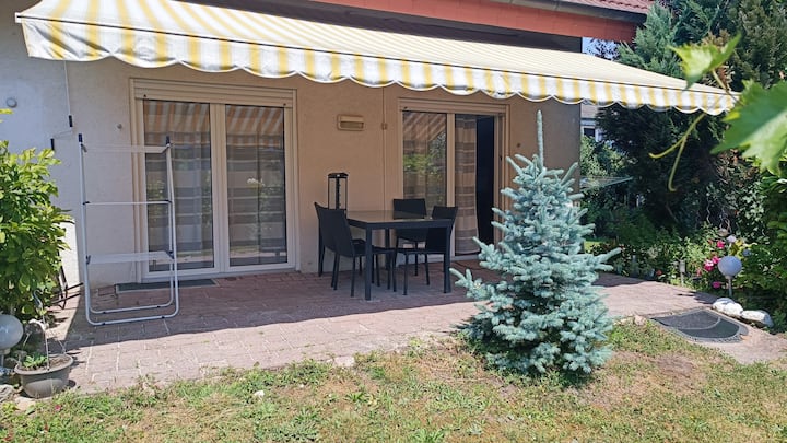 Ruhiges Zimmer (1. Og) Haus Im Grünen, (Air-cond). - Weingarten