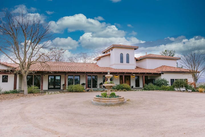 Amazing 15 Person Villa With Pool/spa! - Paso Robles, CA
