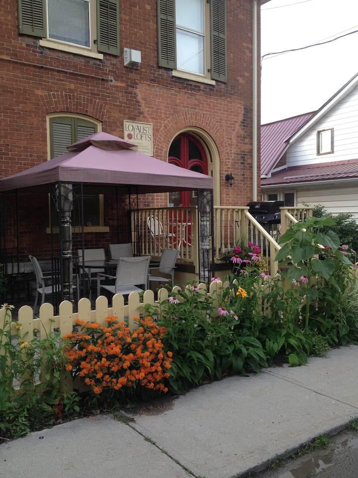 Loyalist Lofts Picton Apartment - Prince Edward