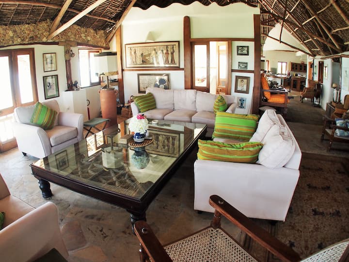 The Twin Room - Your Peaceful Getaway - Kenya